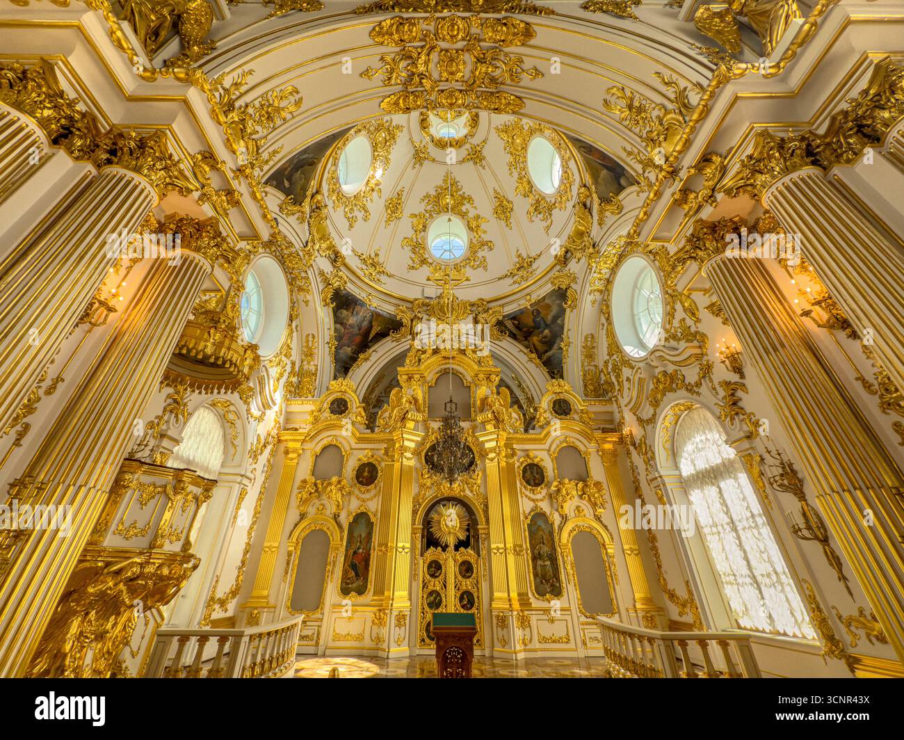 Ornate ceiling baroque chapel hi-res stock photography and images - Alamy