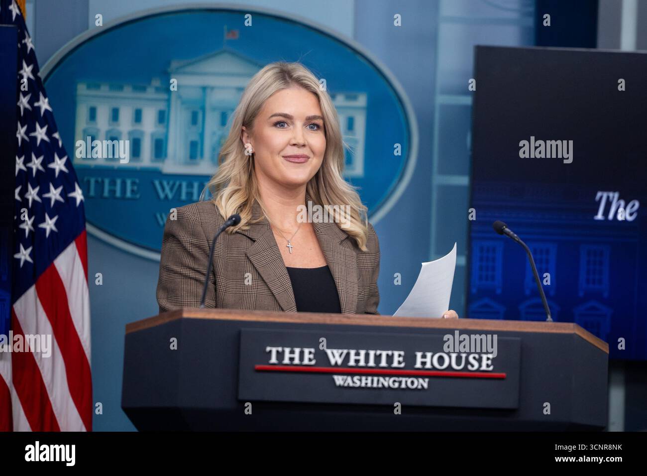 September 22 2025 hi-res stock photography and images - Alamy