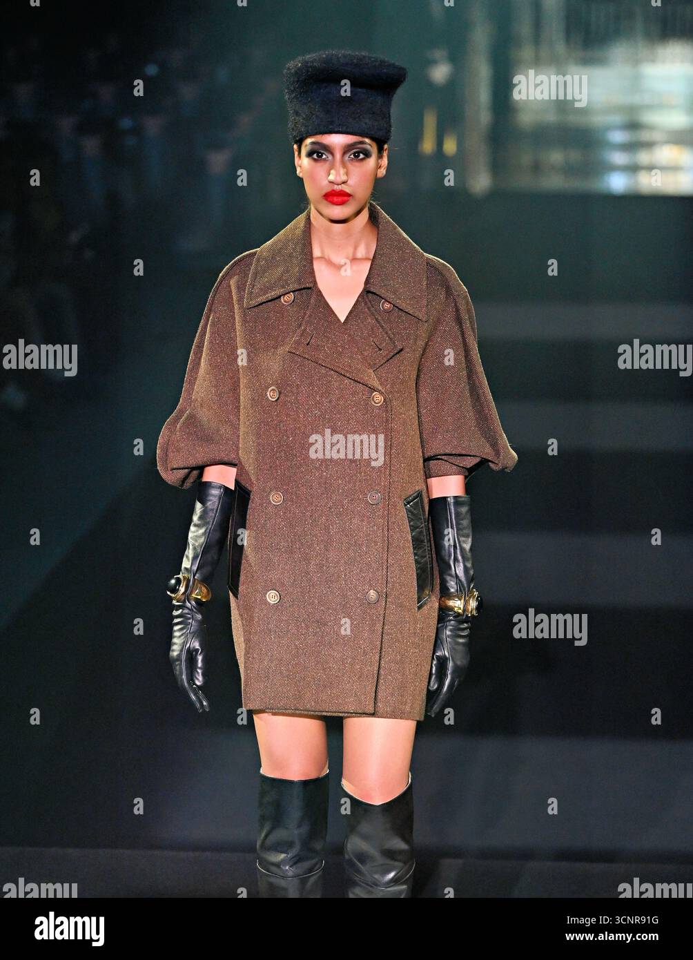 London, UK. 21st Sep, 2025. Chinese celebrity and model Hu Bing ...