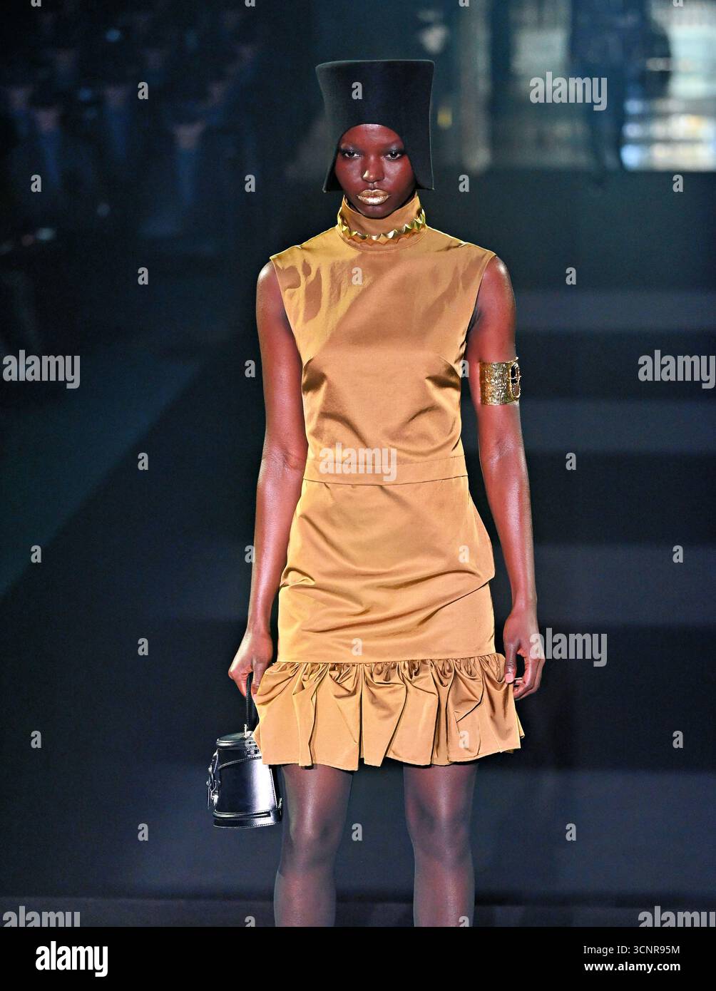 London, UK, 21st September 2025: Chinese celebrity and model Hu Bing ...