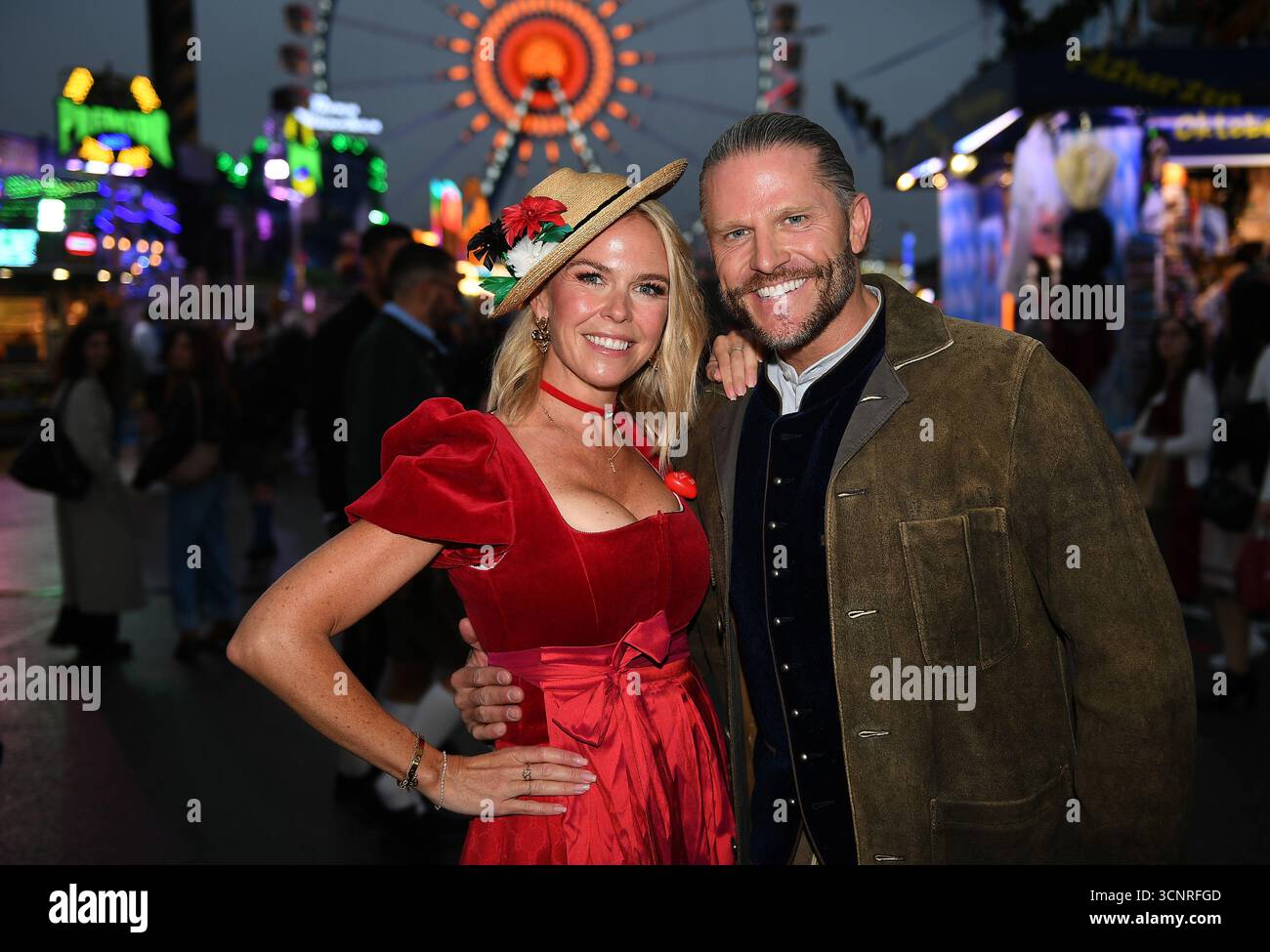 22 September 2025, Bavaria, Munich: Presenter Carolin Henseler and ...