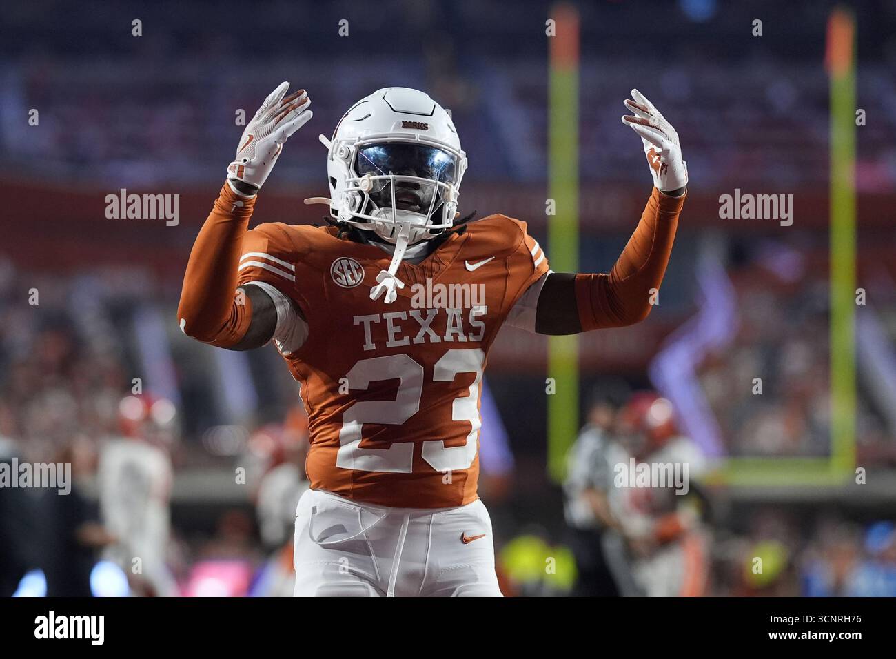 Texas defensive back Jordon Johnson-Rubell (23) reacts to a play during ...