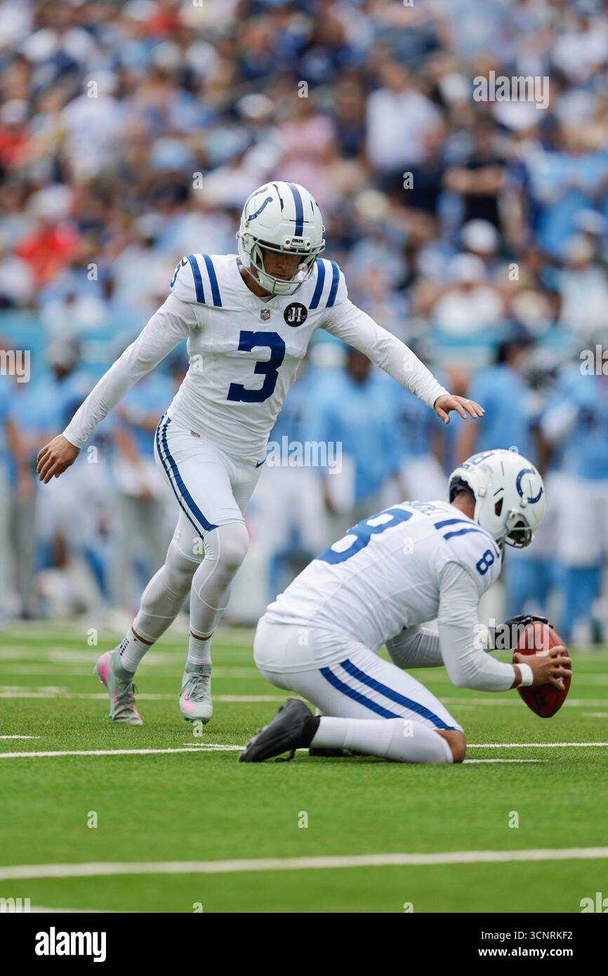 Indianapolis Colts kicker Spencer Shrader (3) kicks a field goal from ...
