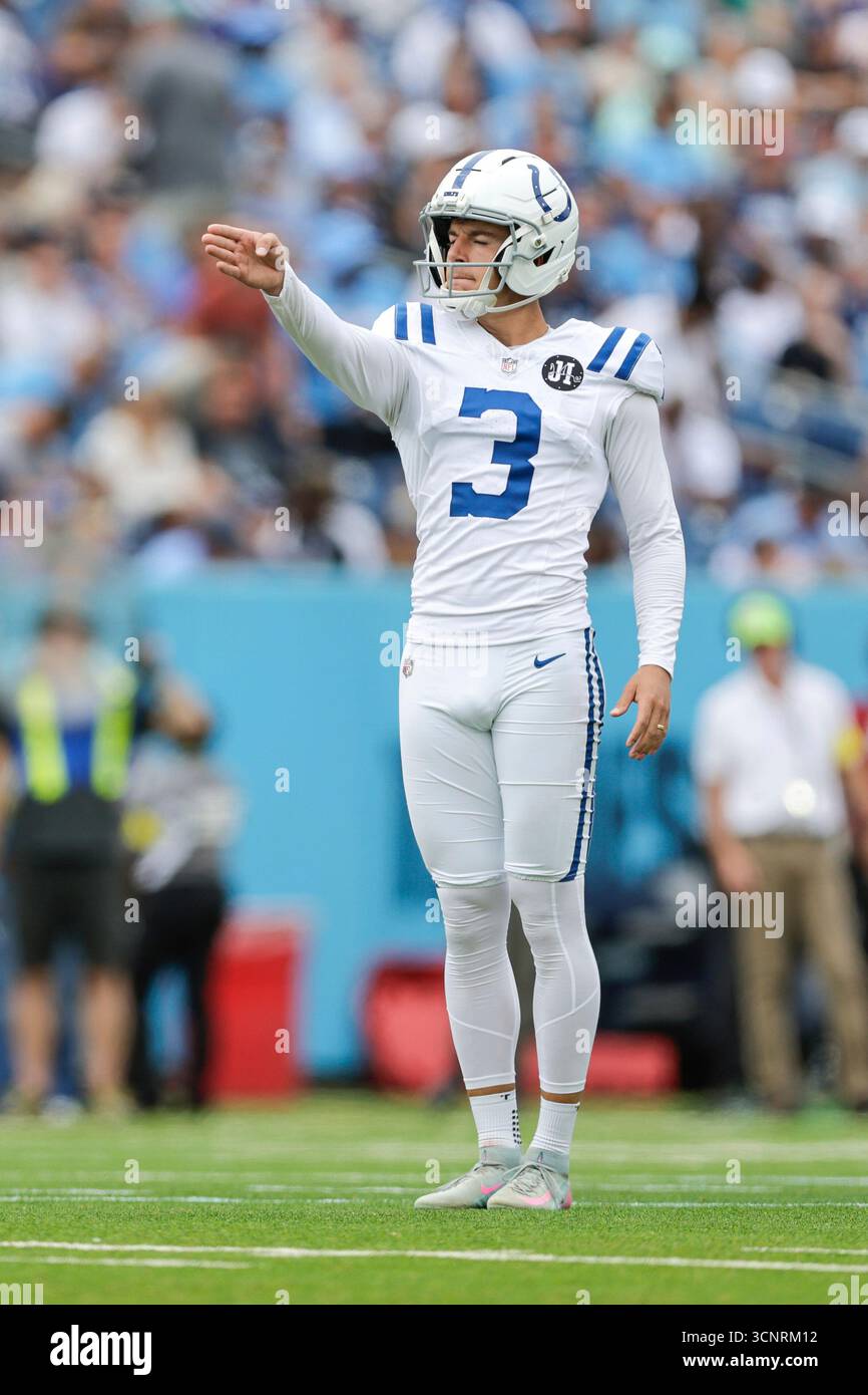 Indianapolis Colts kicker Spencer Shrader (3) lines up for a field goal ...