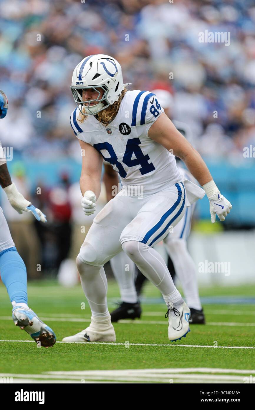 Indianapolis Colts tight end Tyler Warren (84) runs a route during the ...