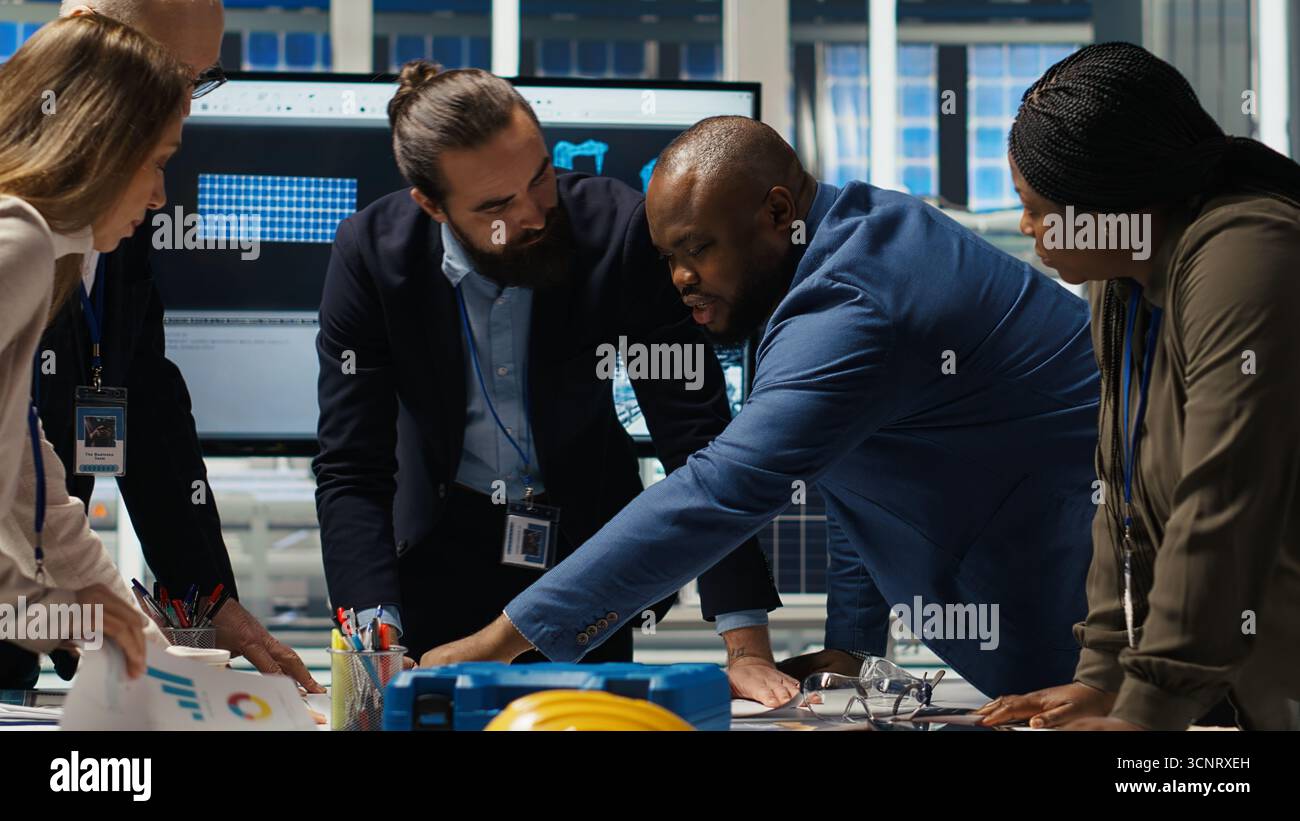 Investors factory management executives hi-res stock photography and images - Alamy