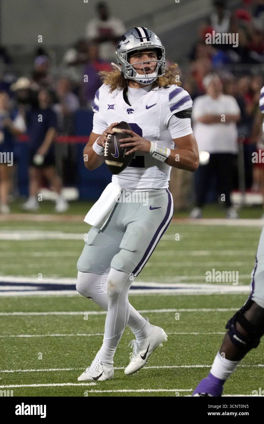 Kansas State quarterback Avery Johnson (2) in the second half of an ...
