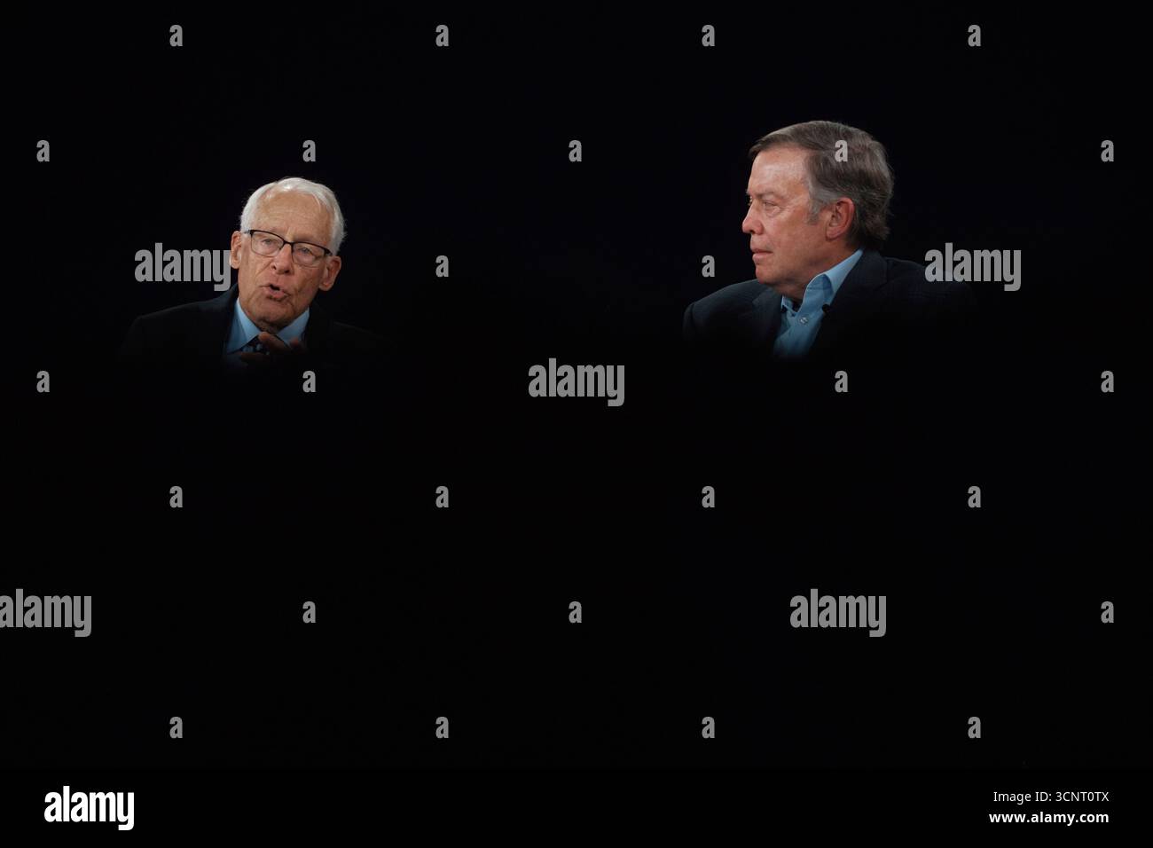 Rob Walton from Rob Walton Foundation, left, speaks next to Arizona ...