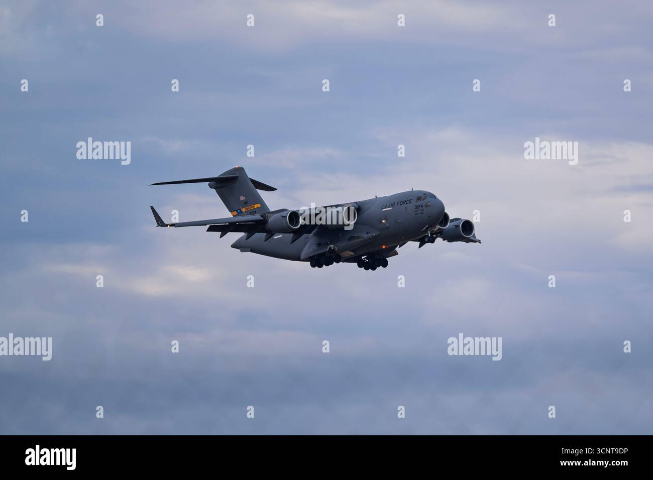 Donald trump charlie kirk 2025 hi-res stock photography and images - Alamy