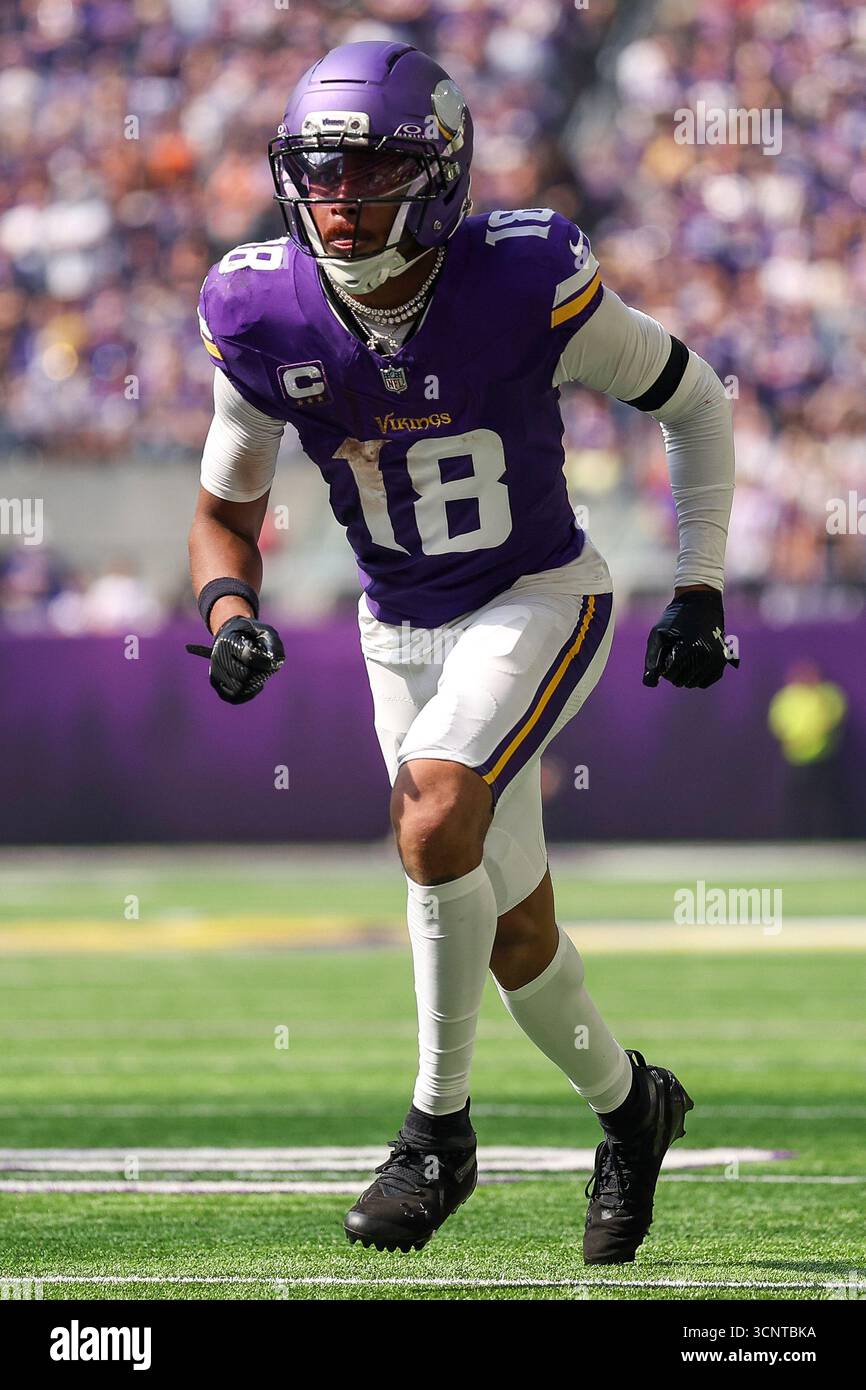 Minnesota Vikings wide receiver Justin Jefferson (18) in action against ...