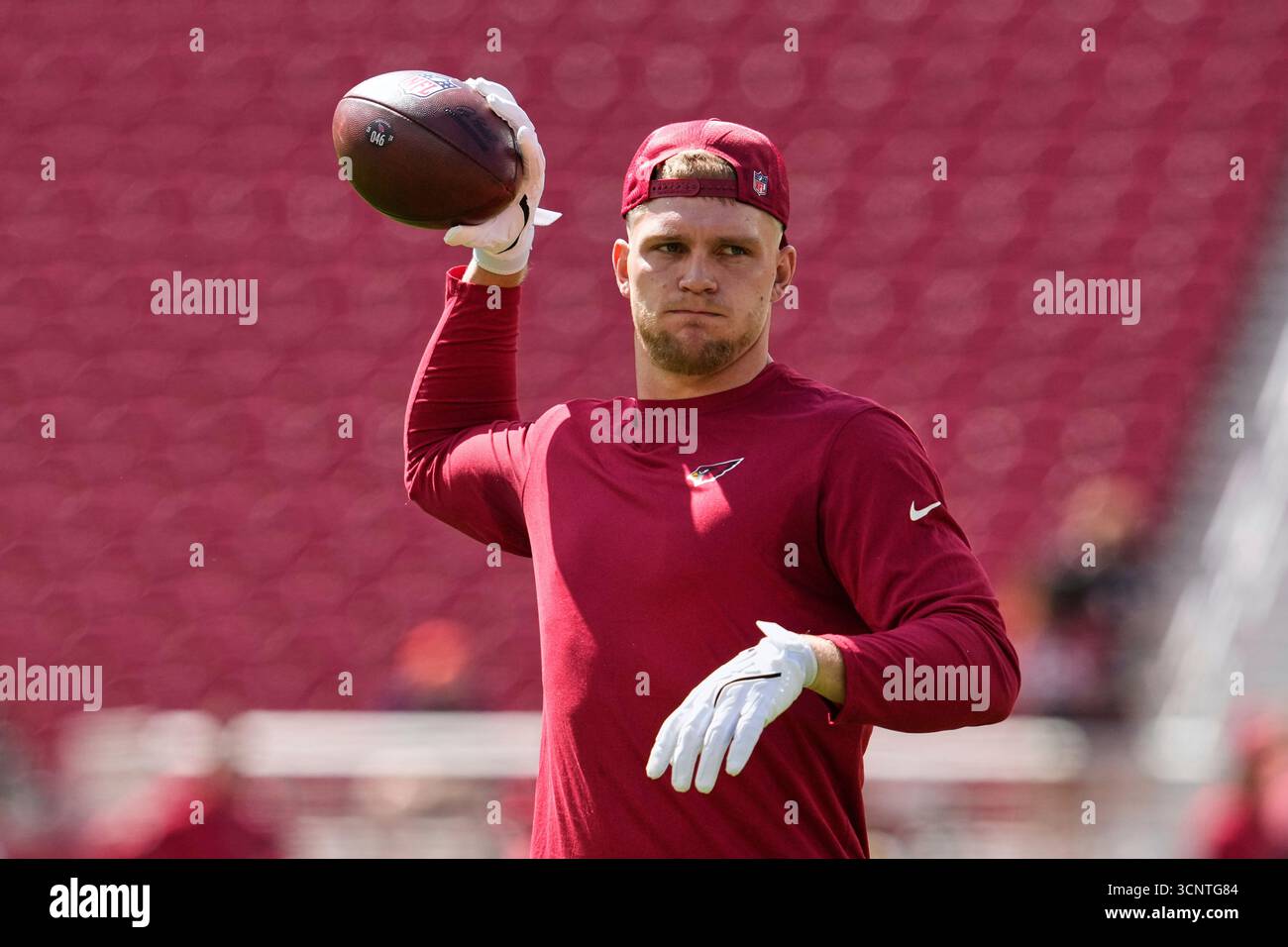 Arizona Cardinals tight end Trey McBride warms up before an NFL ...