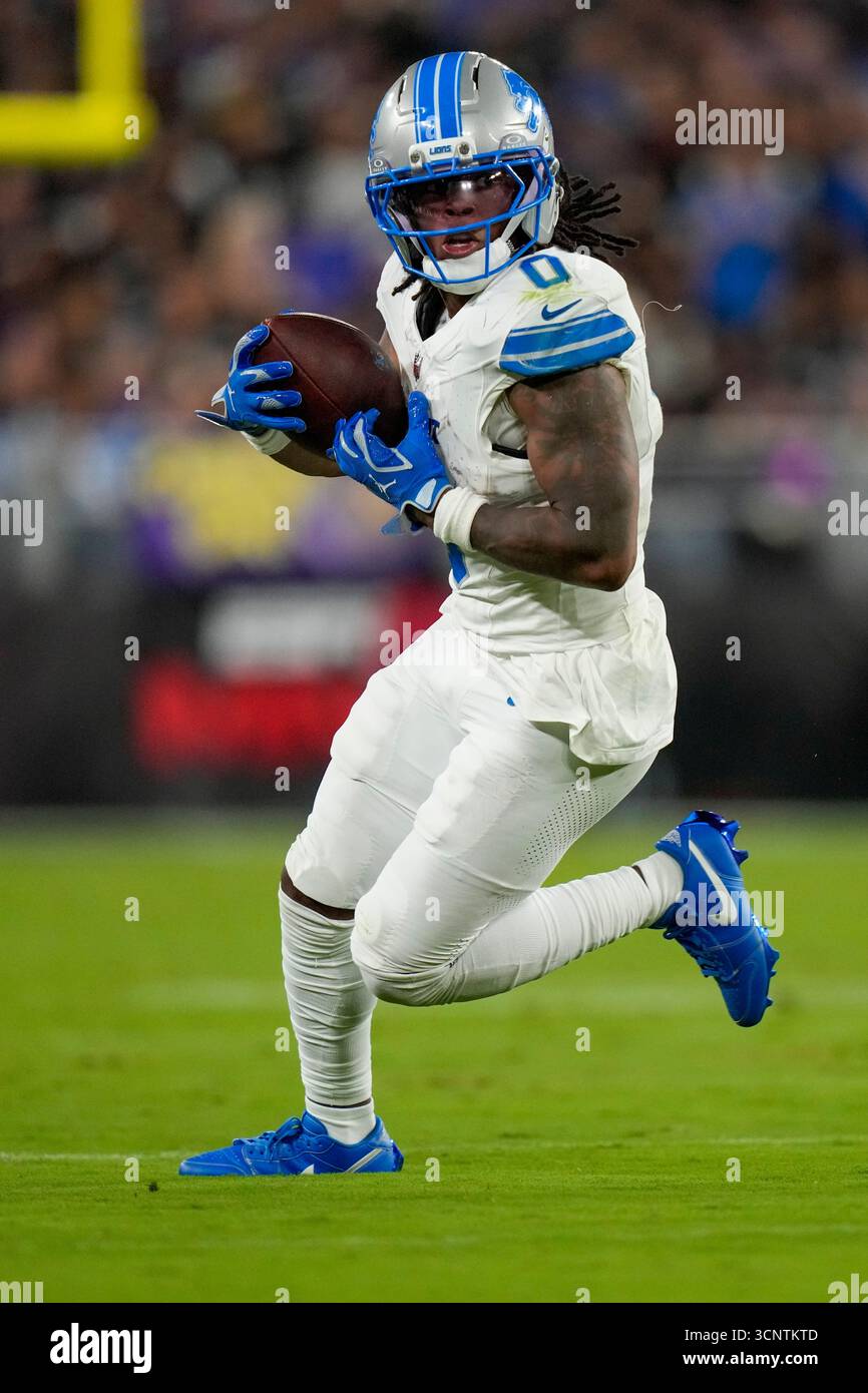 Detroit Lions running back Jahmyr Gibbs runs the ball against the ...