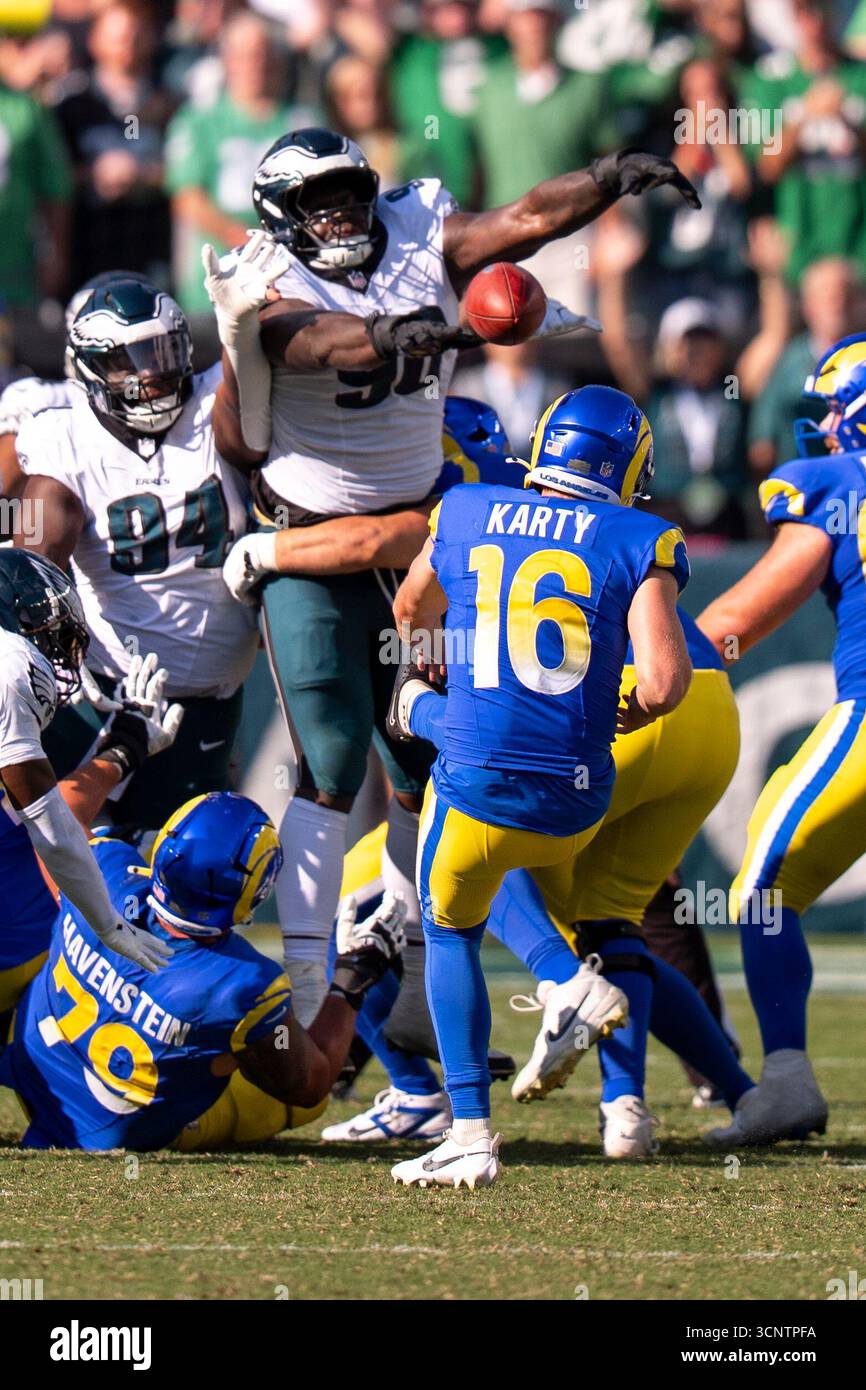 Philadelphia Eagles defensive tackle Jordan Davis (90) leaps to block ...