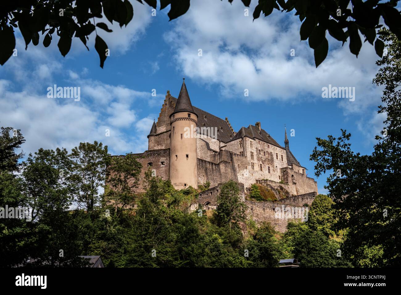 Framed view vianden castle hi-res stock photography and images - Alamy