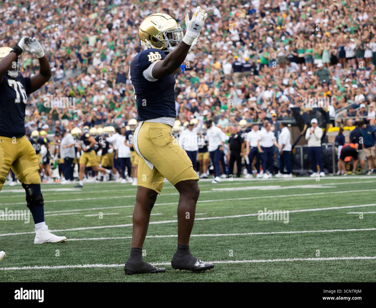 SOUTH BEND, IN - SEPTEMBER 20: Notre Dame Fighting Irish running back ...