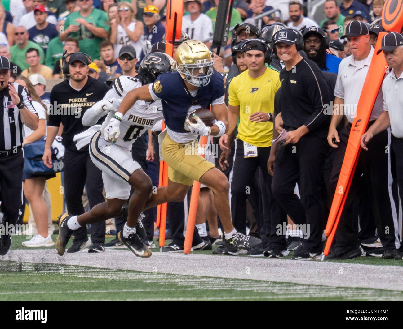 SOUTH BEND, IN - SEPTEMBER 20: Notre Dame Fighting Irish wide receiver Jordan Faison (6) runs ...