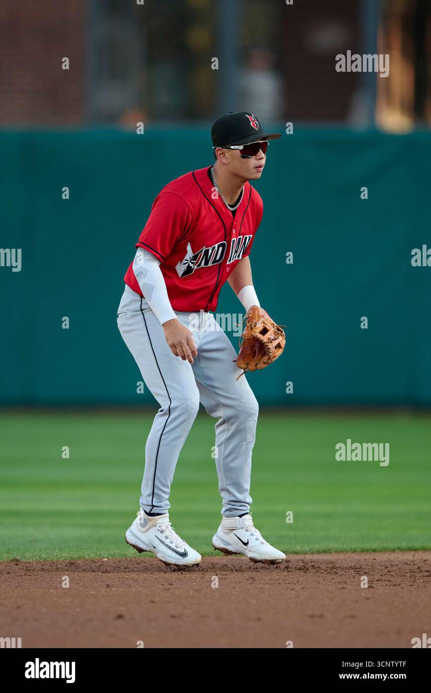 Indianapolis Indians shortstop Tsung-Che Cheng (1) during an MiLB ...