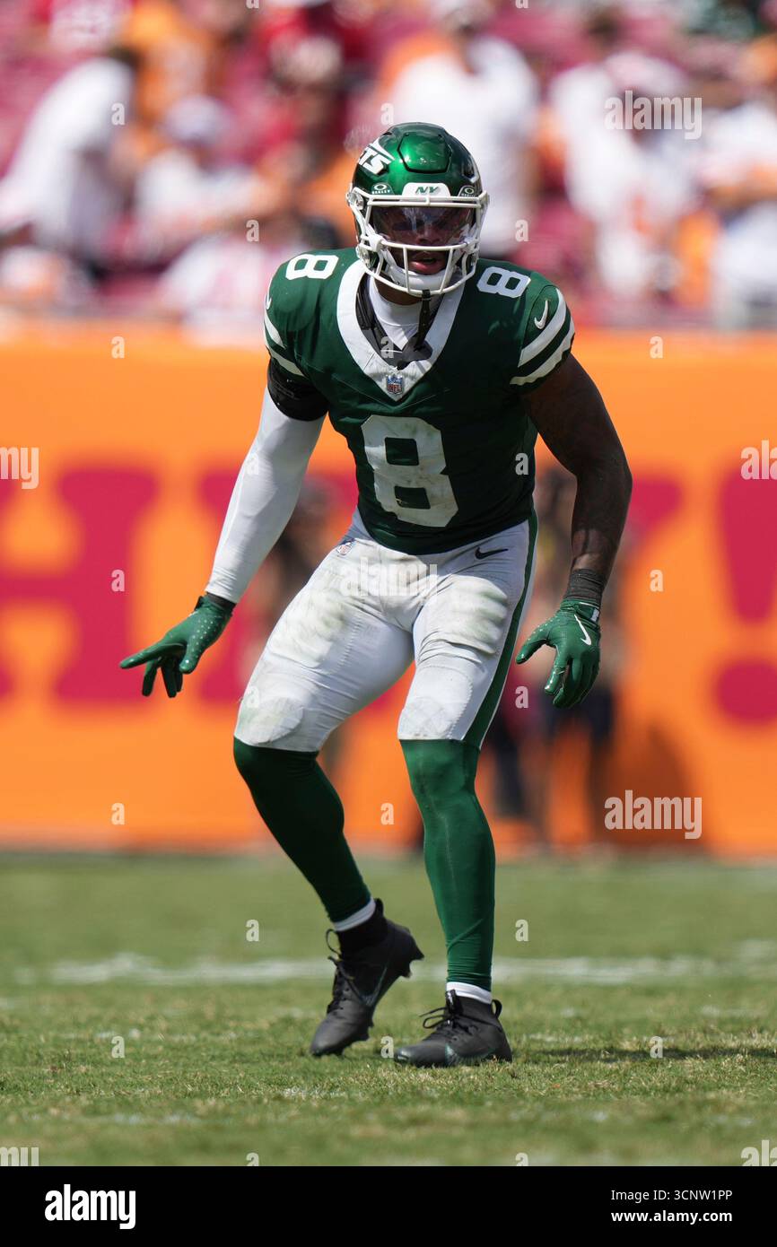 New York Jets safety Andre Cisco (8) defends in the secondary during an ...