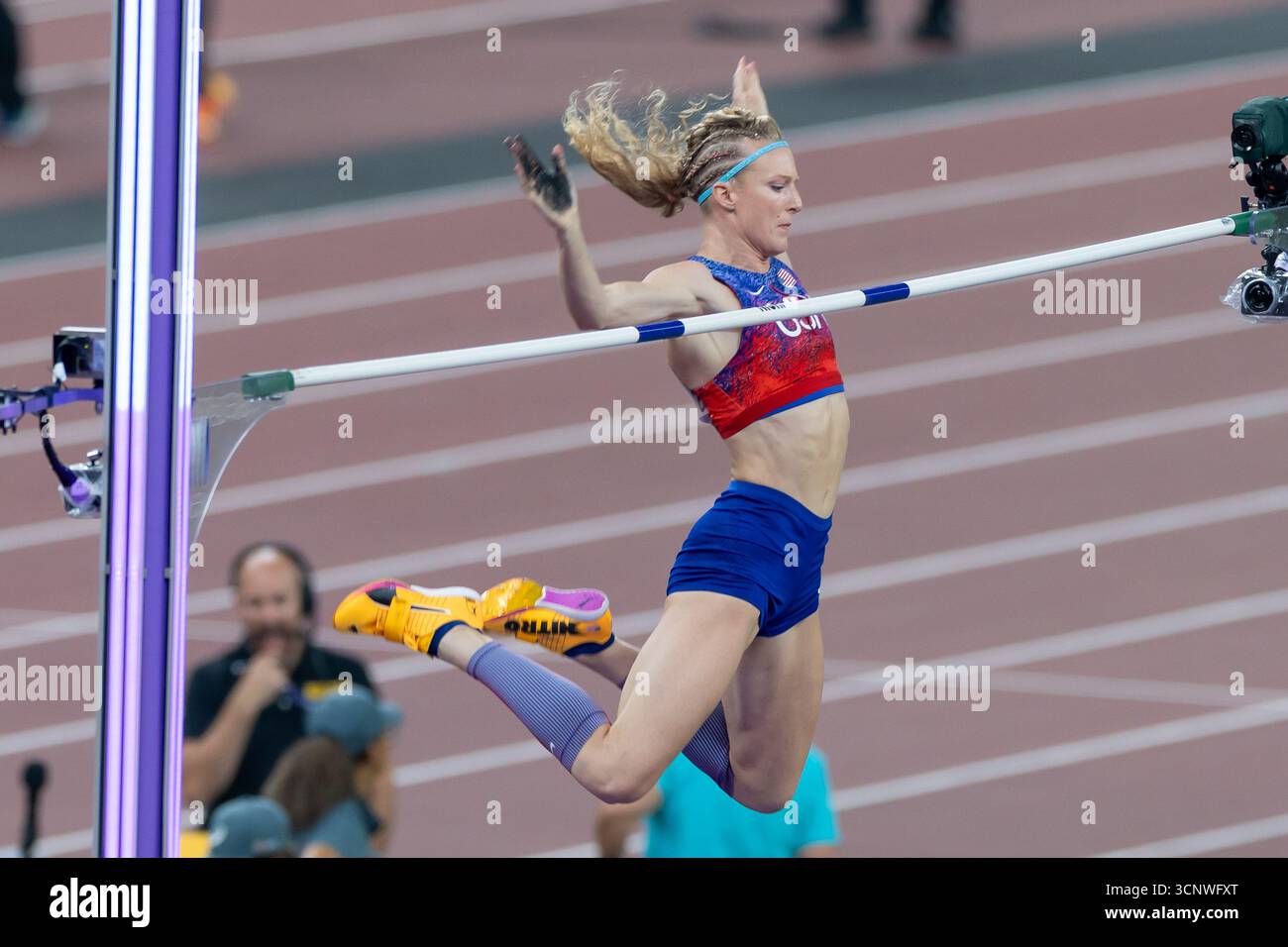 Sandi Morris (USA) vaults (4.85m / 15’ 11”) in the finals of the pole ...