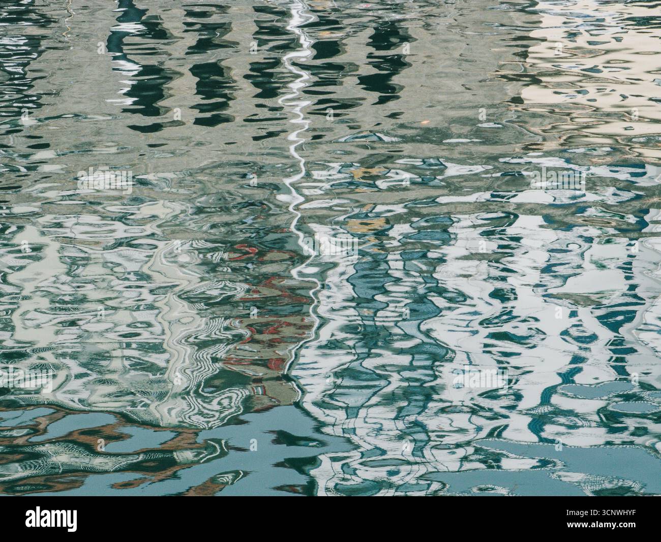 Distorted reflection from art hi-res stock photography and images - Alamy