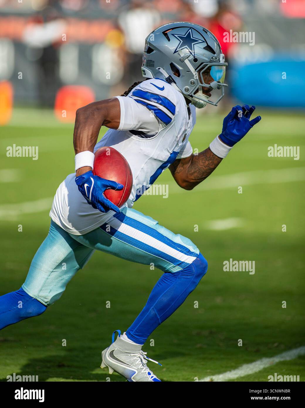 Chicago, IL, USA. 21st Sep, 2025. Dallas Cowboys KaVontae Turpin (9) in ...