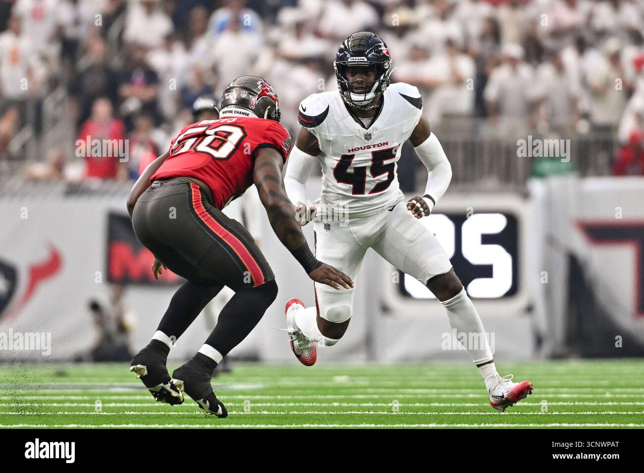 Houston Texans linebacker E.J. Speed (45) defends in coverage during ...