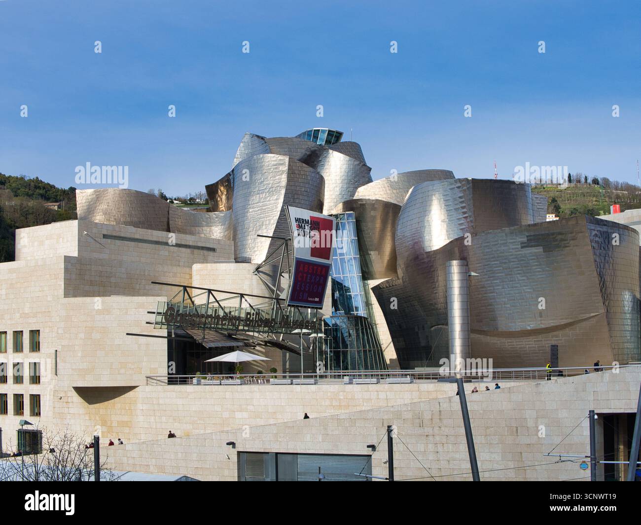 Guggenheim Museum Bilbao modern view. - The modern architecture of the ...