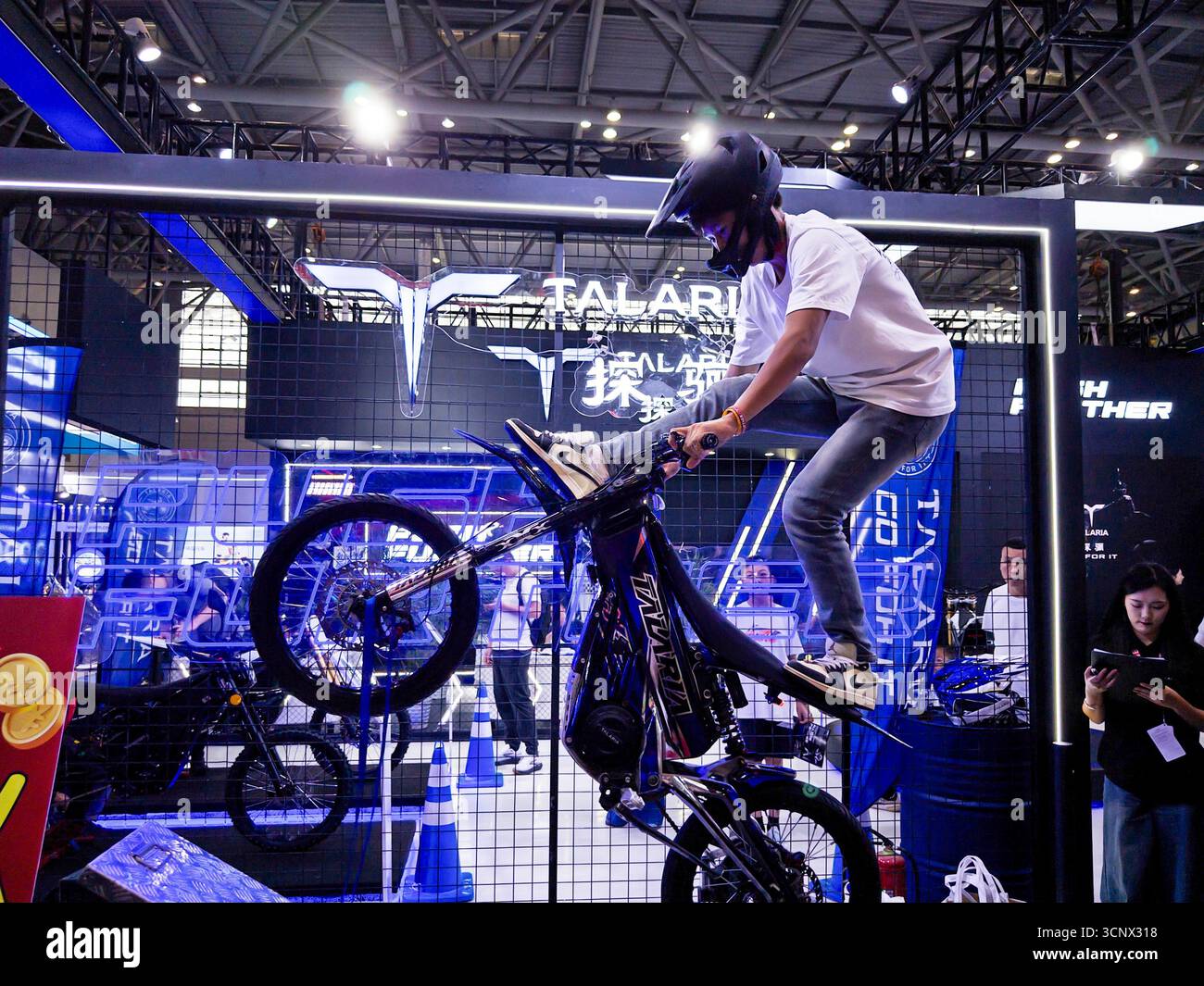 The 23rd China International Motorcycle Trade Exhibition draws visitors ...