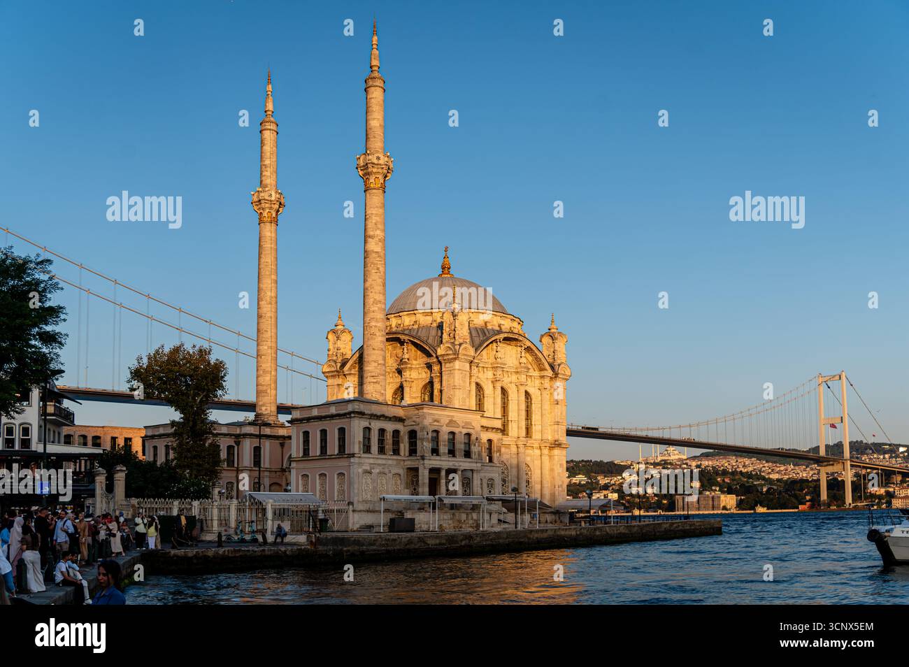 Ortakoy mecidiye mosque bosphorus hi-res stock photography and images ...