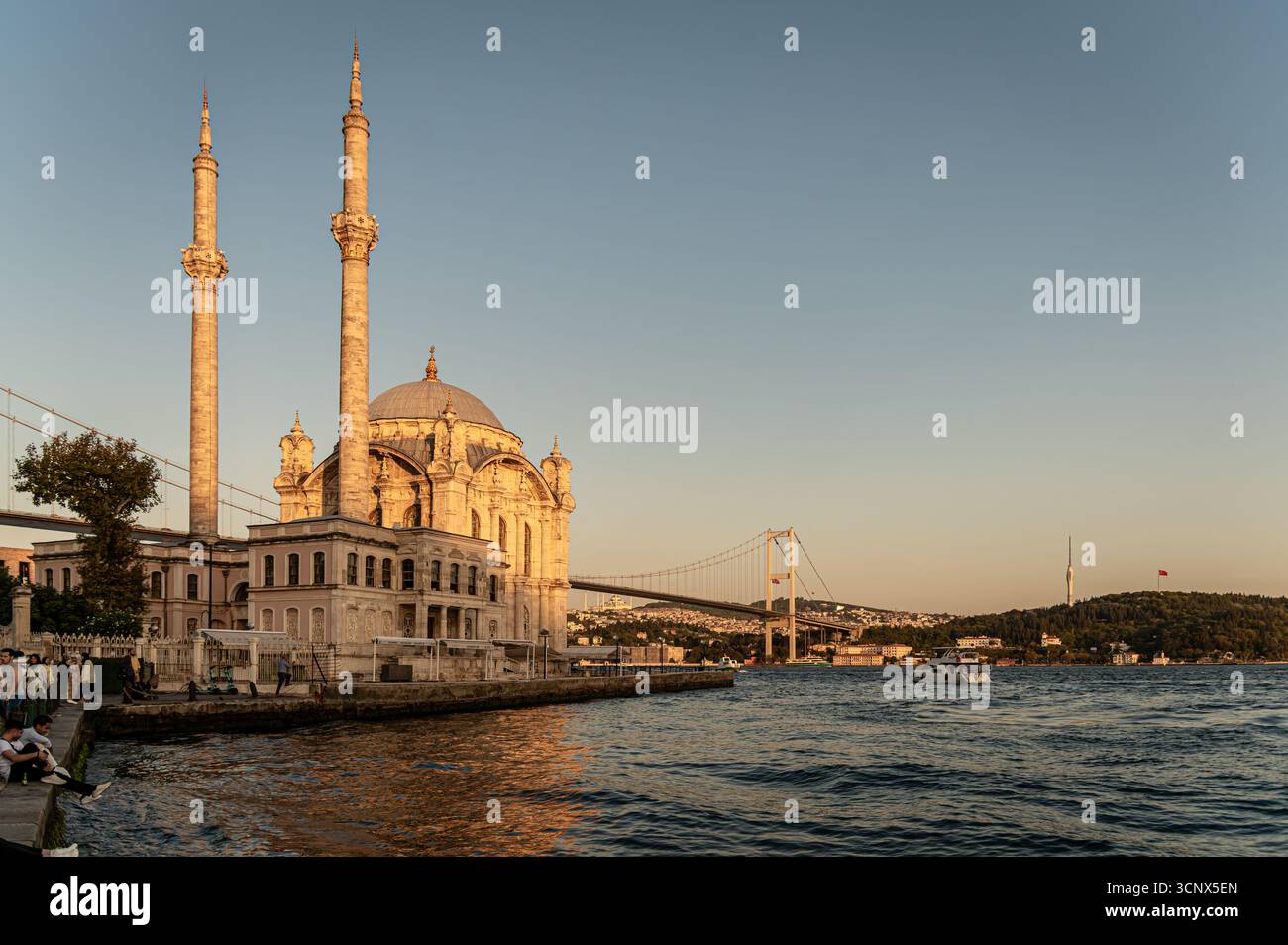 Minaret ortakoy mosque camii hi-res stock photography and images - Alamy