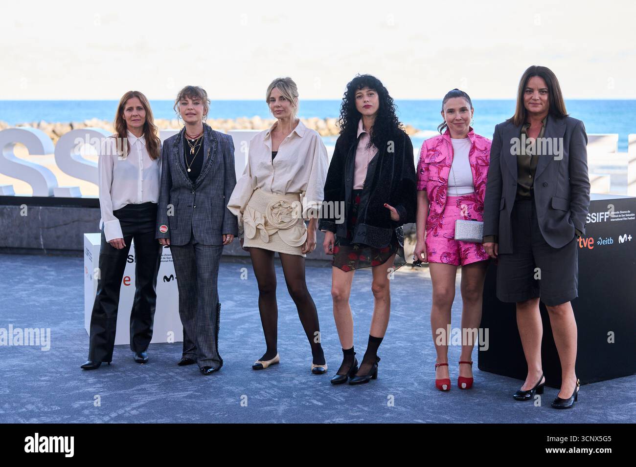 Dolores Fonzi, Leticia Cristi, Julieta Cardinali, Laura Paredes, Camila ...