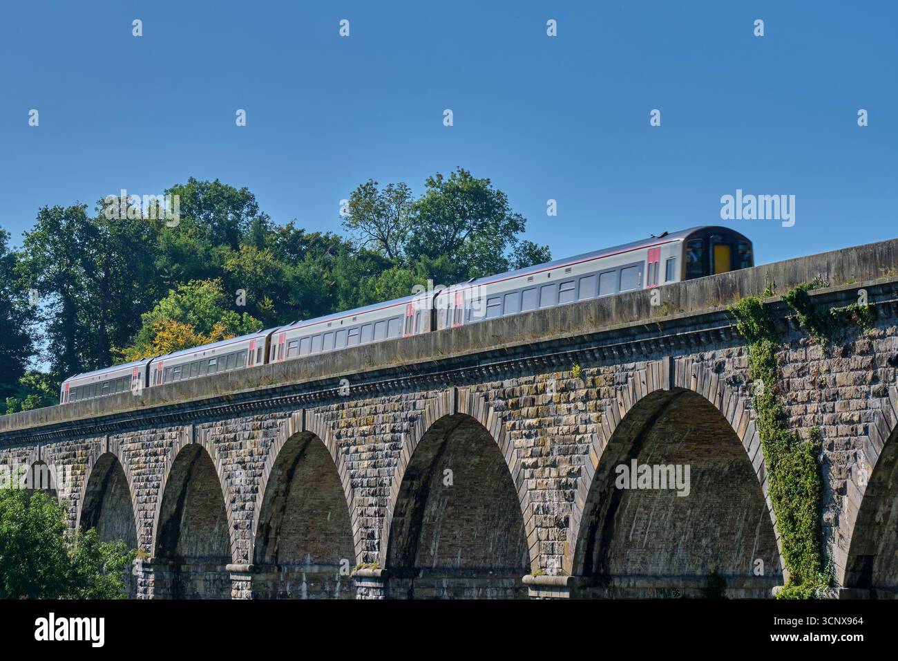 Train on the Chirk Viaduct, across the River Ceiriog, Chirk, Wrexham ...