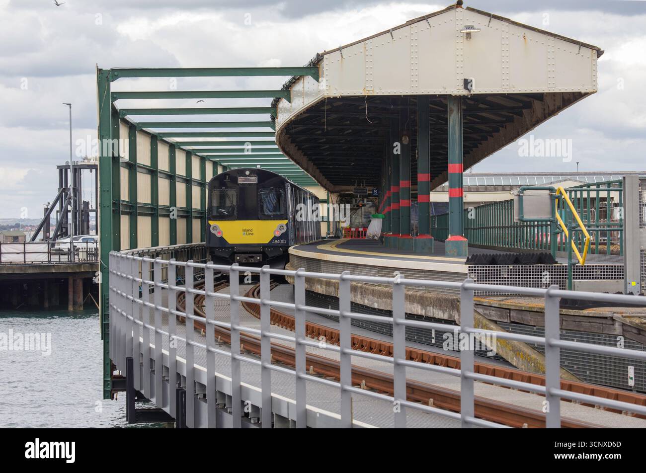 Historic train to the pier hi-res stock photography and images - Alamy