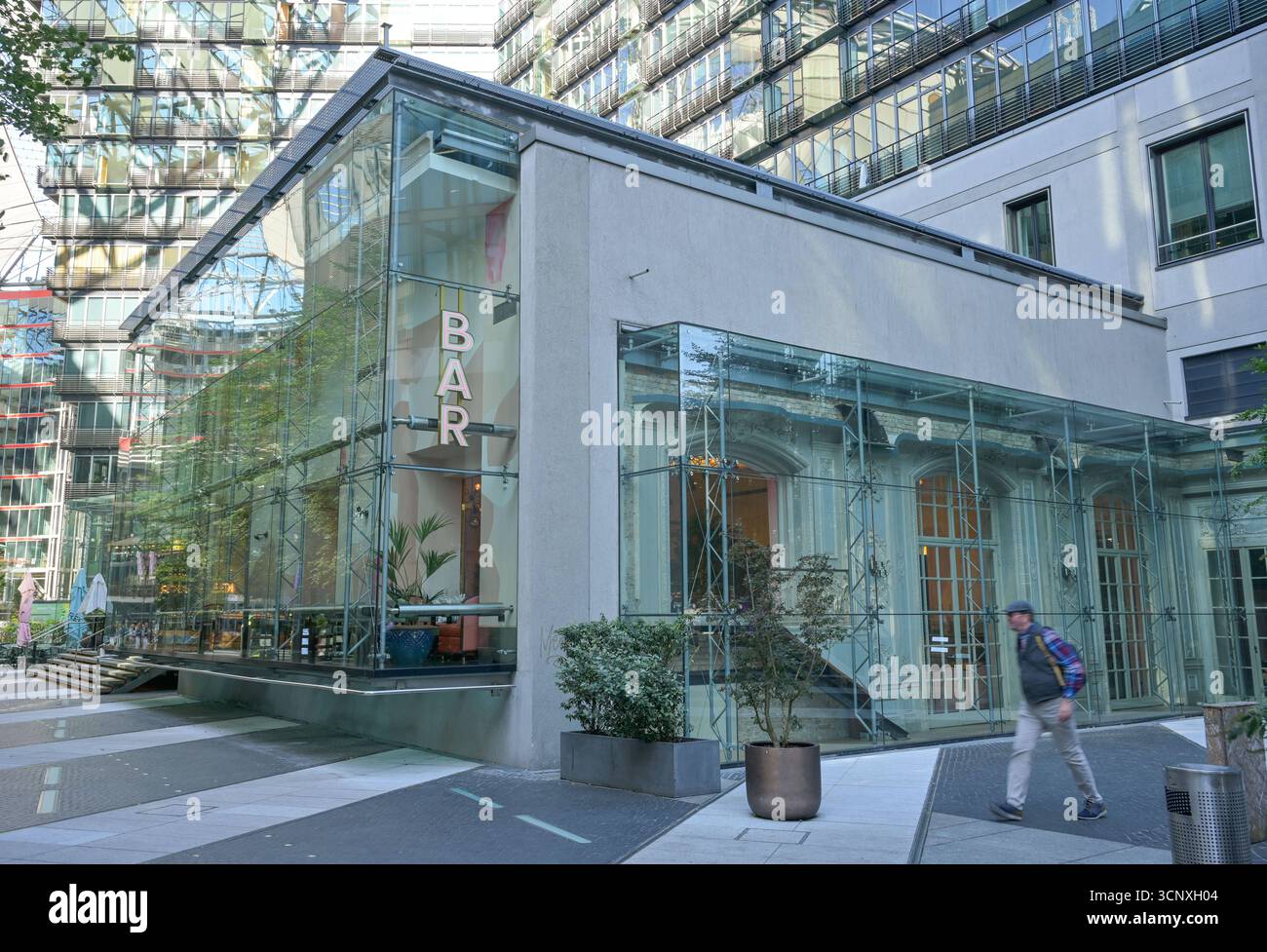 Fredericks Bar, Das Center am Potsdamer Platz, altes Hotel Esplanade ...