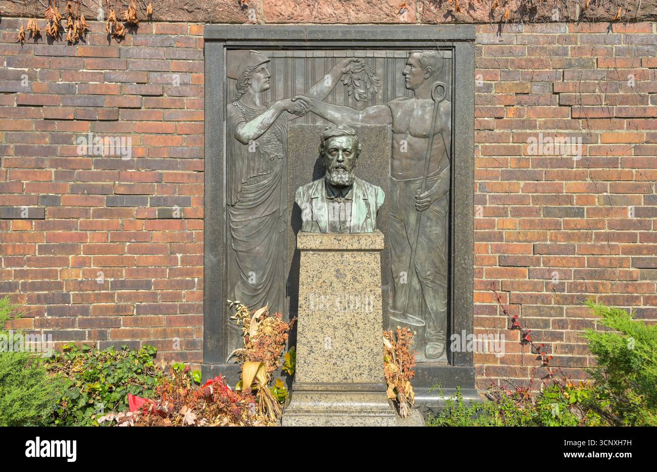 Wilhelm Liebknecht, Grab, Gedenkstätte der Sozialisten, Friedrichsfelde ...