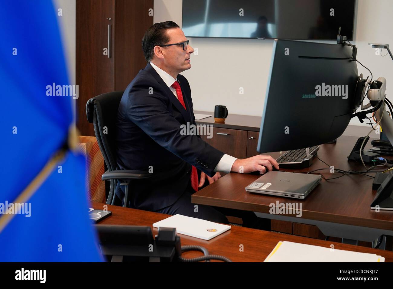 U.S. Secret Service Special Agent in Charge Matt McCool works at his ...