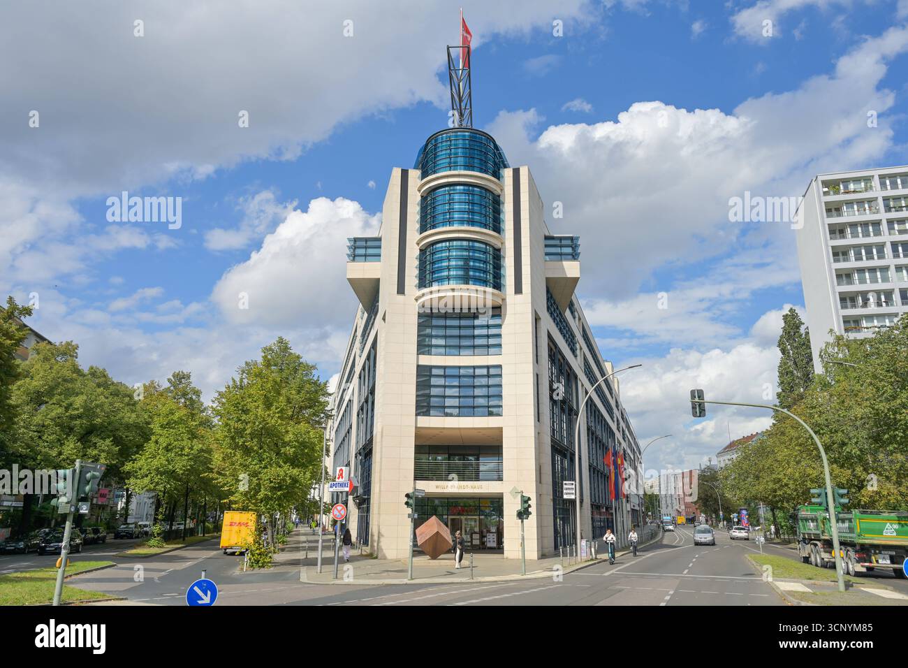 SPD-Parteizentrale, Willy-Brandt-Haus, Wilhelmstraße, Kreuzberg, Berlin ...