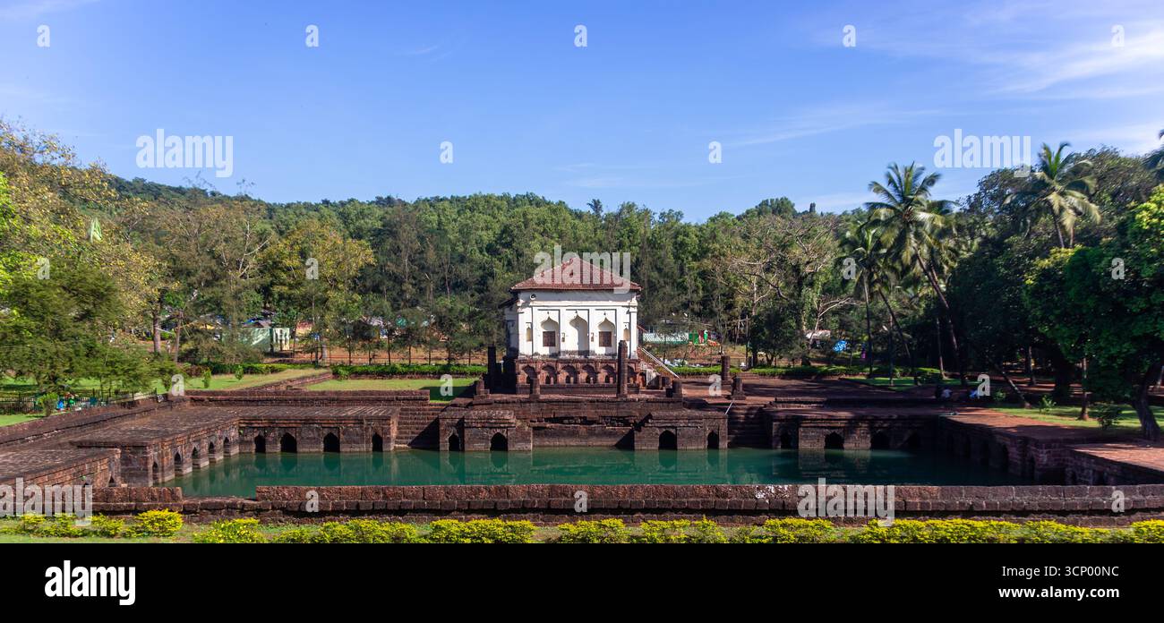 Serene cultural setting hi-res stock photography and images - Alamy