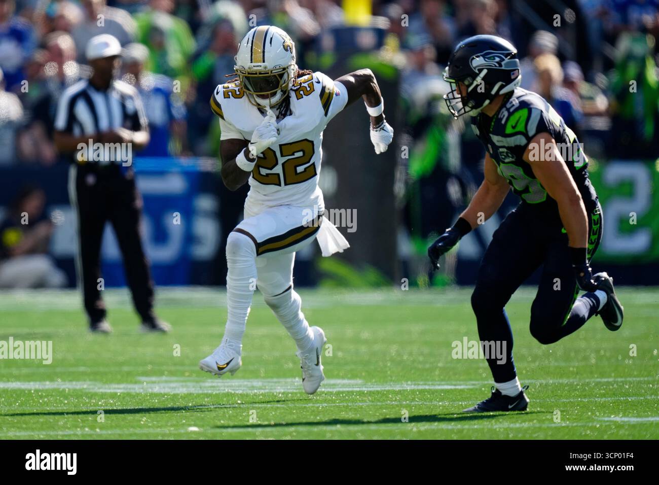 New Orleans Saints wide receiver Rashid Shaheed (22) runs down the ...