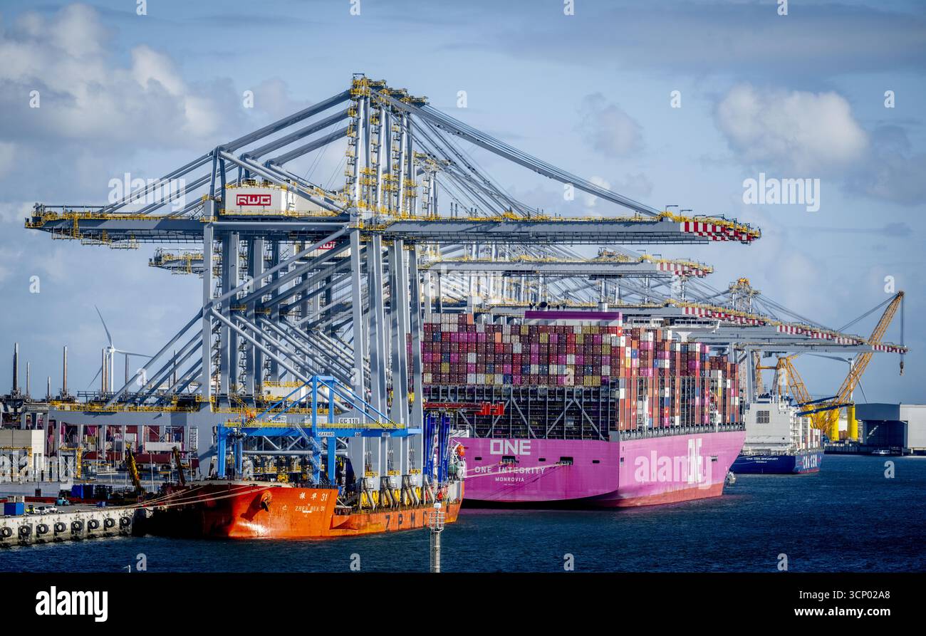ROTTERDAM - Botlek industrial area port of Rotterdam second Maasvlakte ...