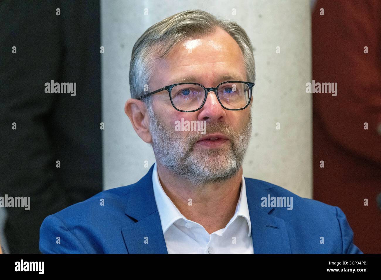 23 September 2025, Mecklenburg-Western Pomerania, Neubrandenburg: Heiko ...