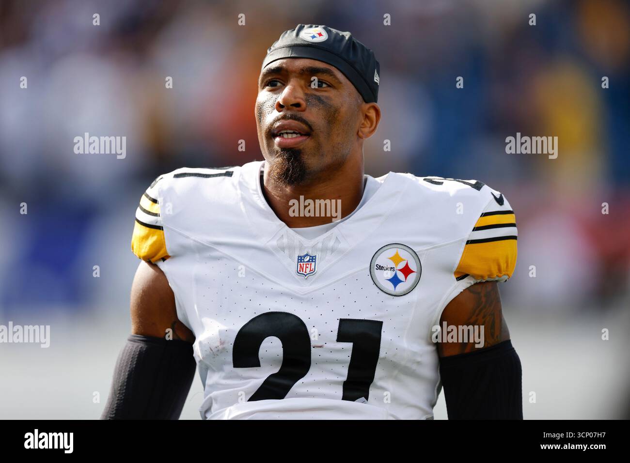 Pittsburgh Steelers defensive back Chuck Clark (21) reacts after ...