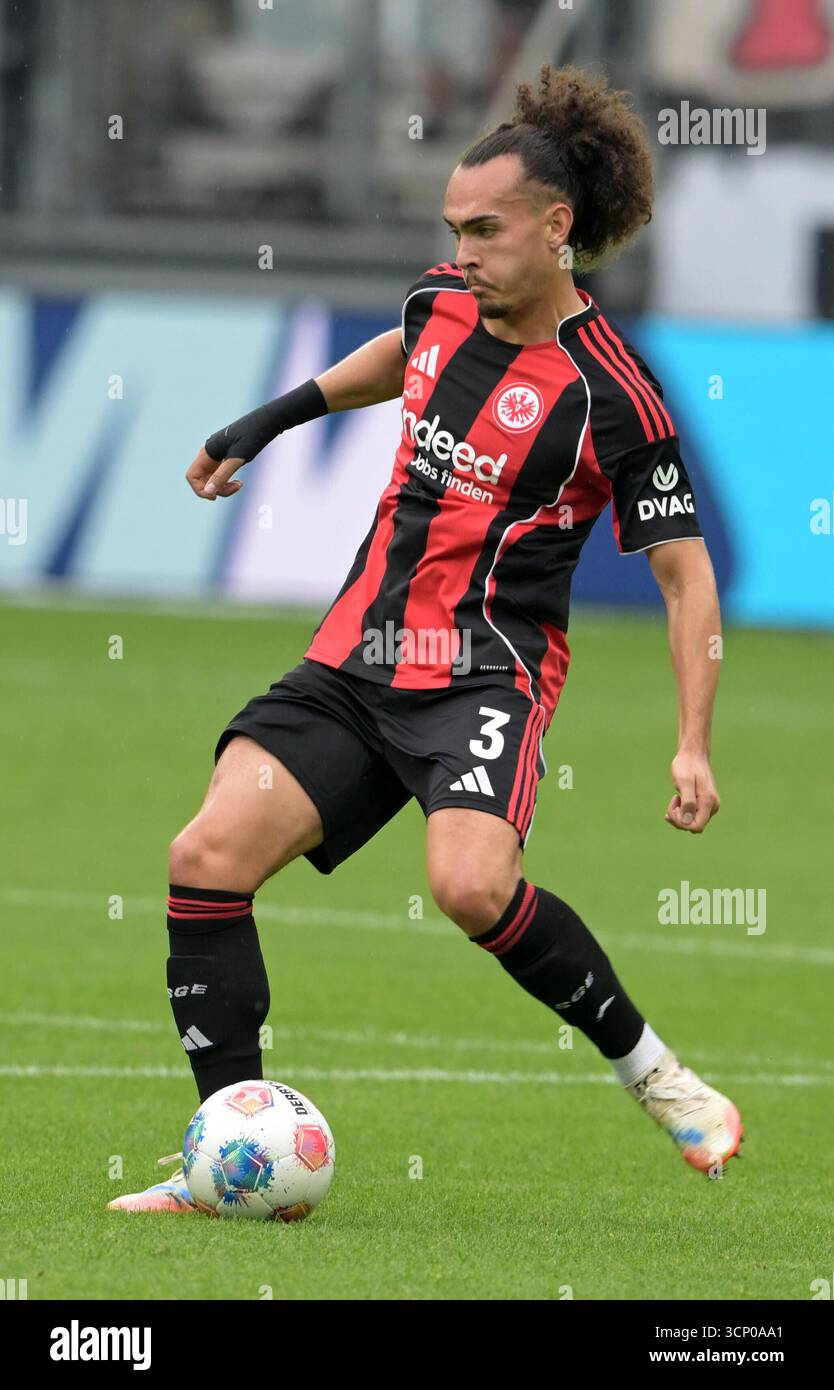 Arthur Theate fotografiert beim Fußball Bundesliga Spiel Eintracht ...