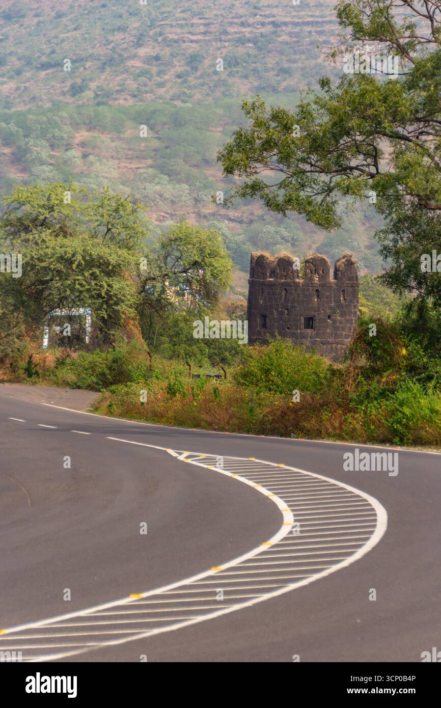 Winding asphalt road white hi-res stock photography and images - Alamy