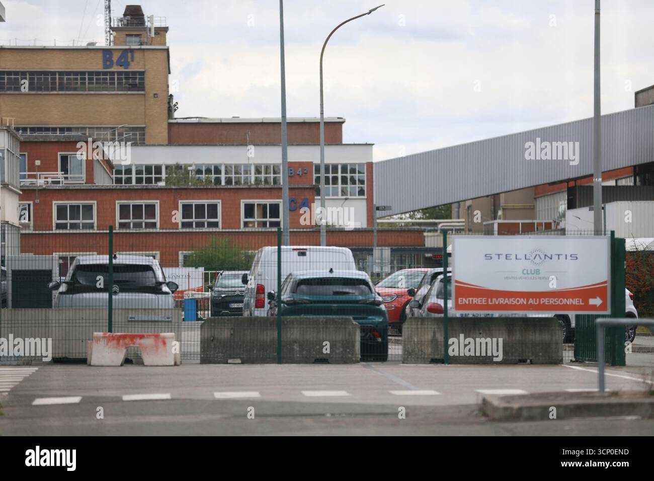 Illustration - This photo shows the site of the multinational car ...
