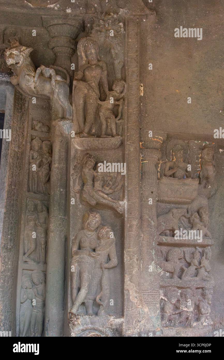 Weathered stone figures hi-res stock photography and images - Alamy