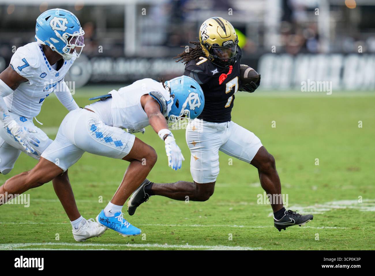 Central Florida wide receiver Duane Thomas Jr. (7) runs against North ...