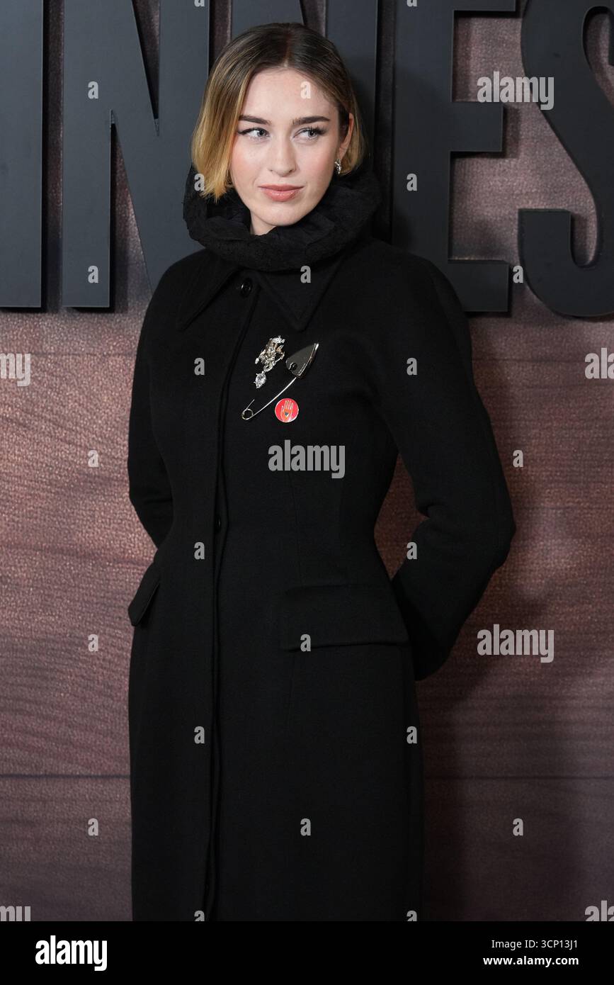 Danielle galligan hi-res stock photography and images - Alamy