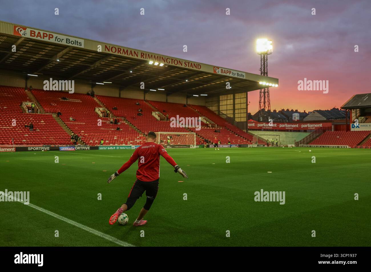 Kieren flavell barnsley hi-res stock photography and images - Alamy