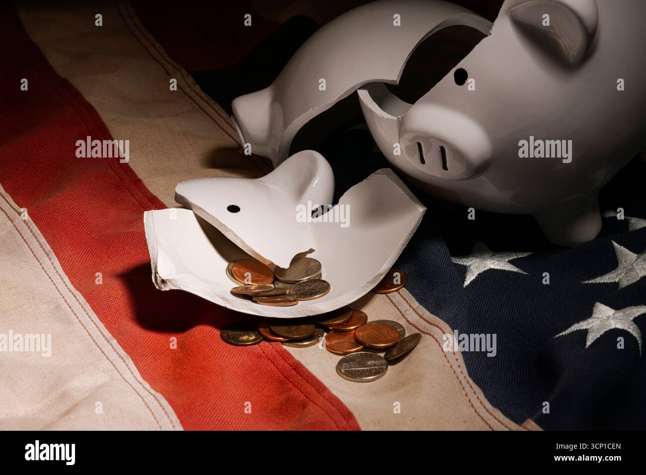 Savings scatter hi-res stock photography and images - Alamy
